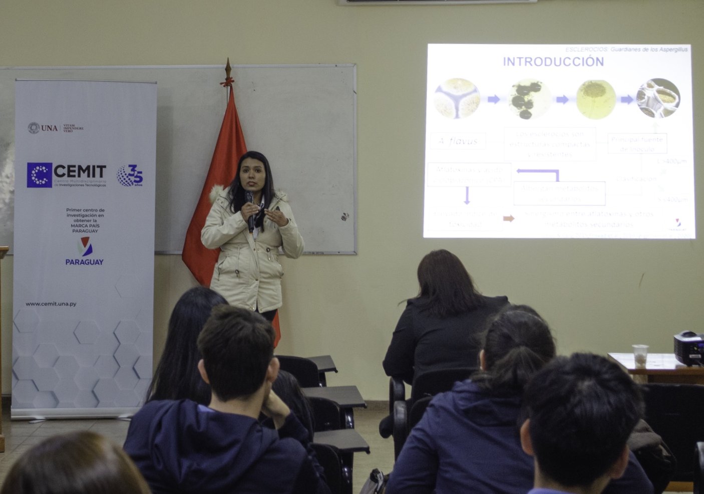 CEMIT conmemoró sus 35 años con un encuentro con la ciencia - CEMIT
